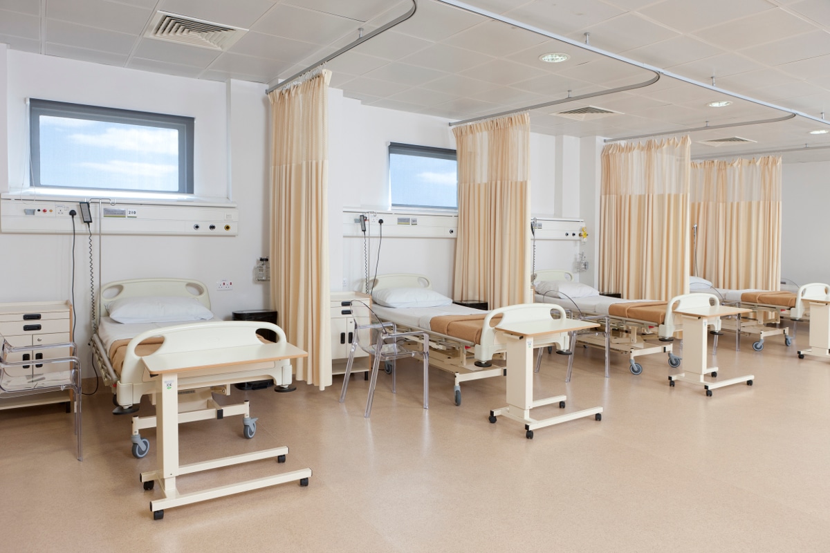 St. Mungo's Hospital for Magical Maladies and Injuries/First Floor ...