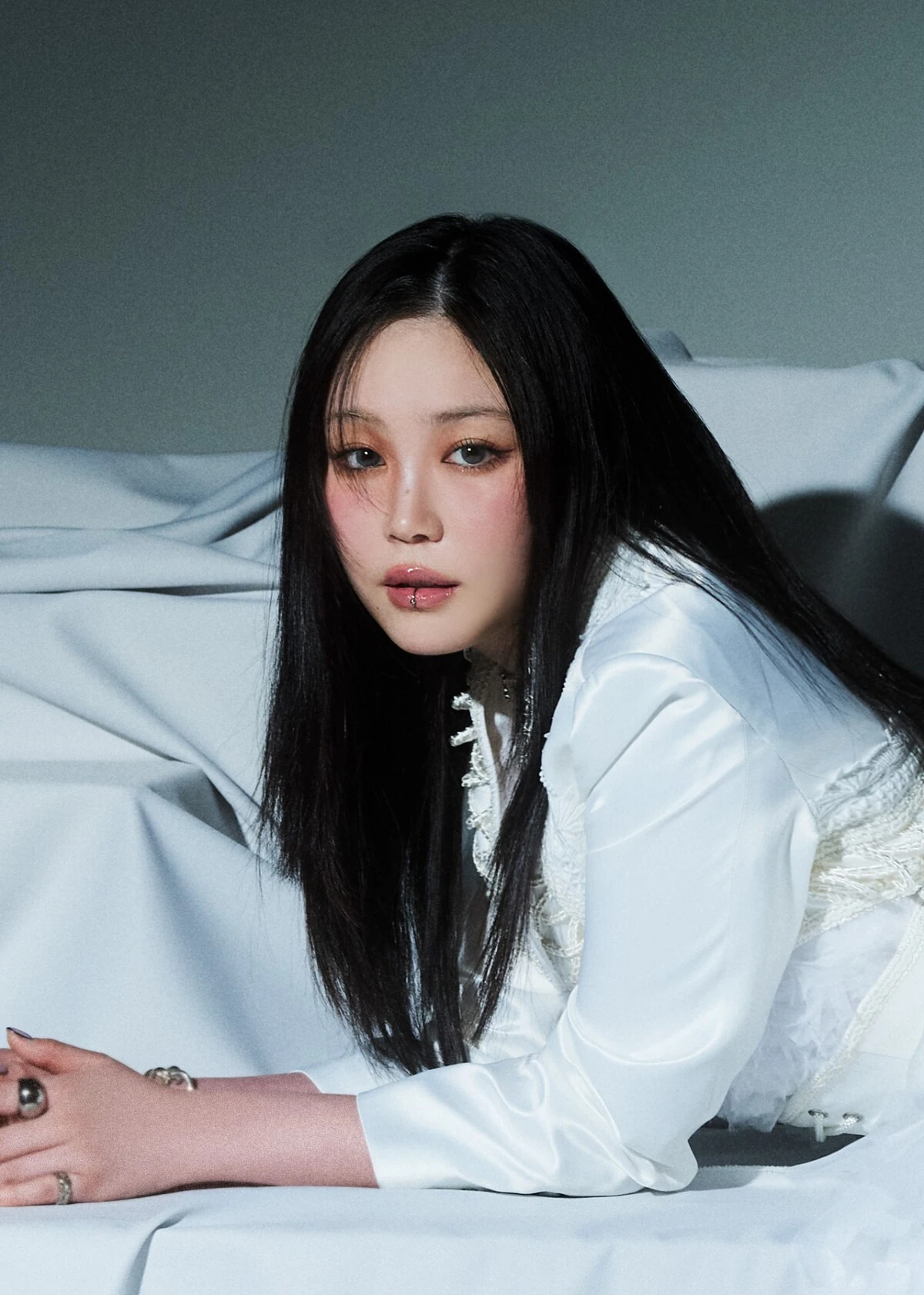 Washio Reina | LDH Girls Wiki | Fandom