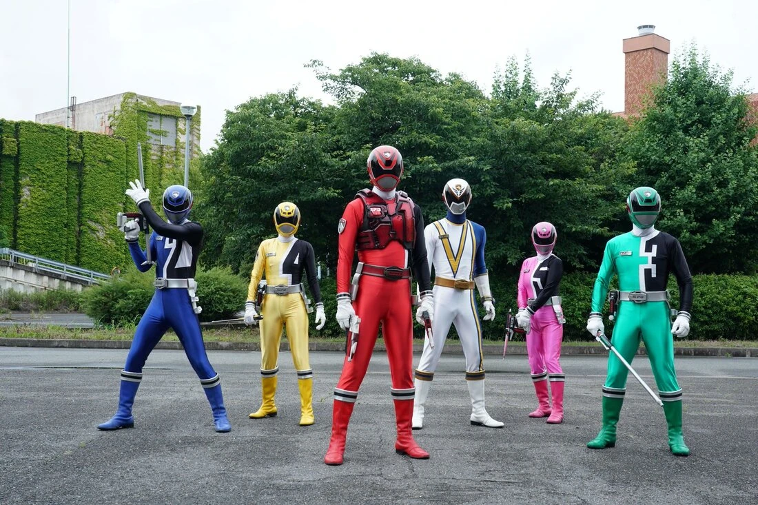 A better look at DekaRed’s new form from the 20th anniversary film | Fandom