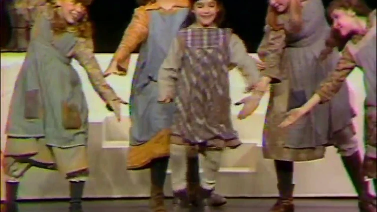 Question: Did past Alastors mom watch Annie? | Fandom