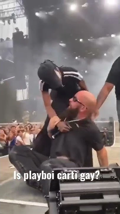 Multitasking like crazy, like me fr | Fandom