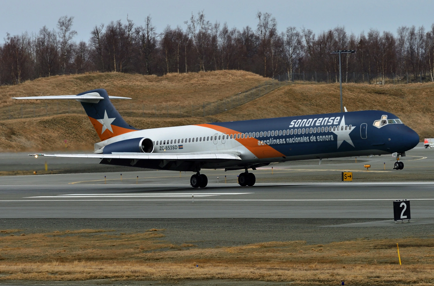 Sonorense de Aviación McDonnell Douglas MD-83 | Fandom