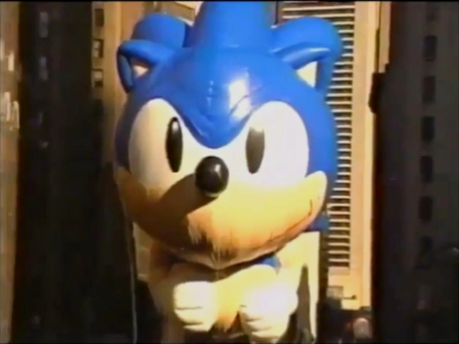 Sonic's mouth looks deflated in 1994 | Fandom
