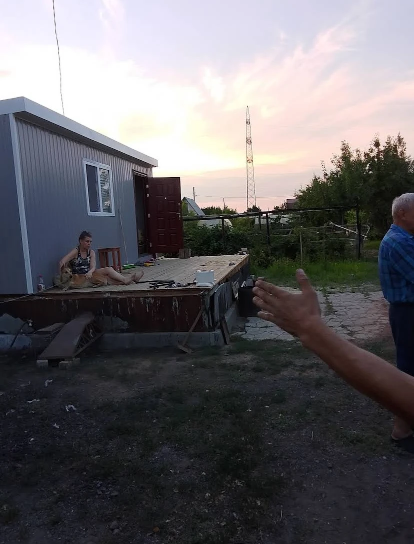 Found another photo of the back of the Watterson’s residence | Fandom