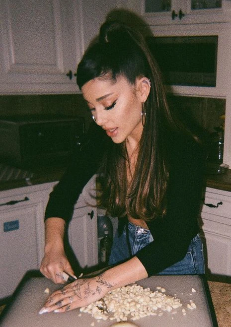 Ari’s newest insta post | Fandom