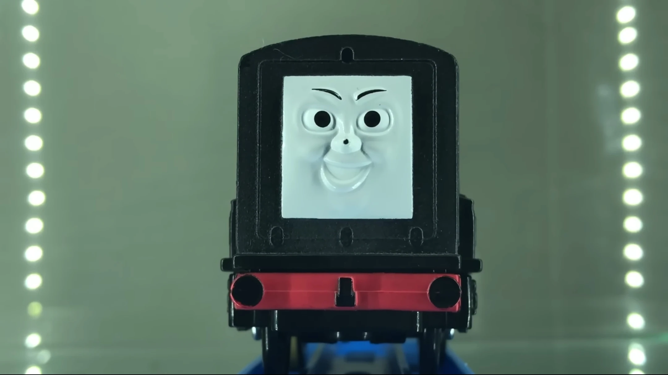 If you have a Trackmaster Diesel, does it have that nose paint chip ...