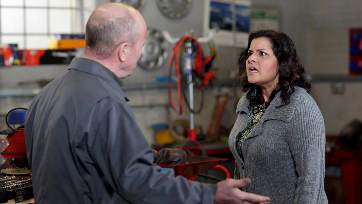 Episode 4192 (11 April 2011) | EastEnders Wiki | Fandom