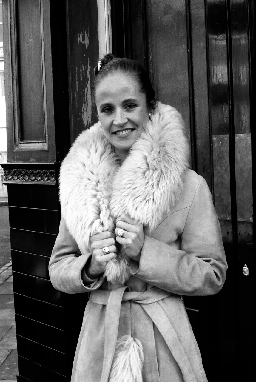 Angie Watts - Gallery | EastEnders Wiki | Fandom