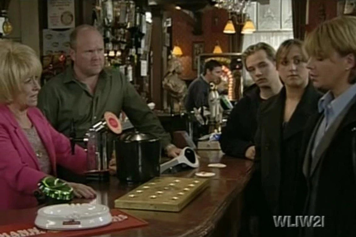 Episode 2413 (19 November 2002) | EastEnders Wiki | Fandom