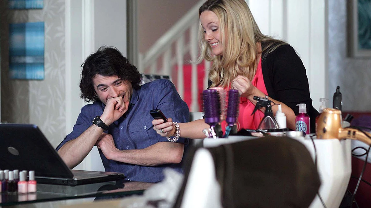 Episode 4187 (1 April 2011) | EastEnders Wiki | Fandom