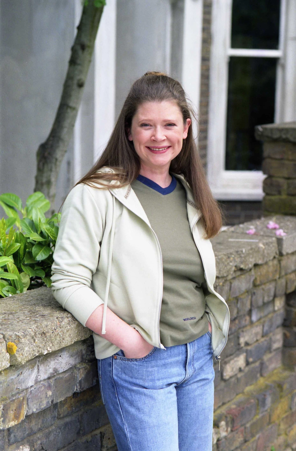 Laura Beale - Gallery | EastEnders Wiki | Fandom