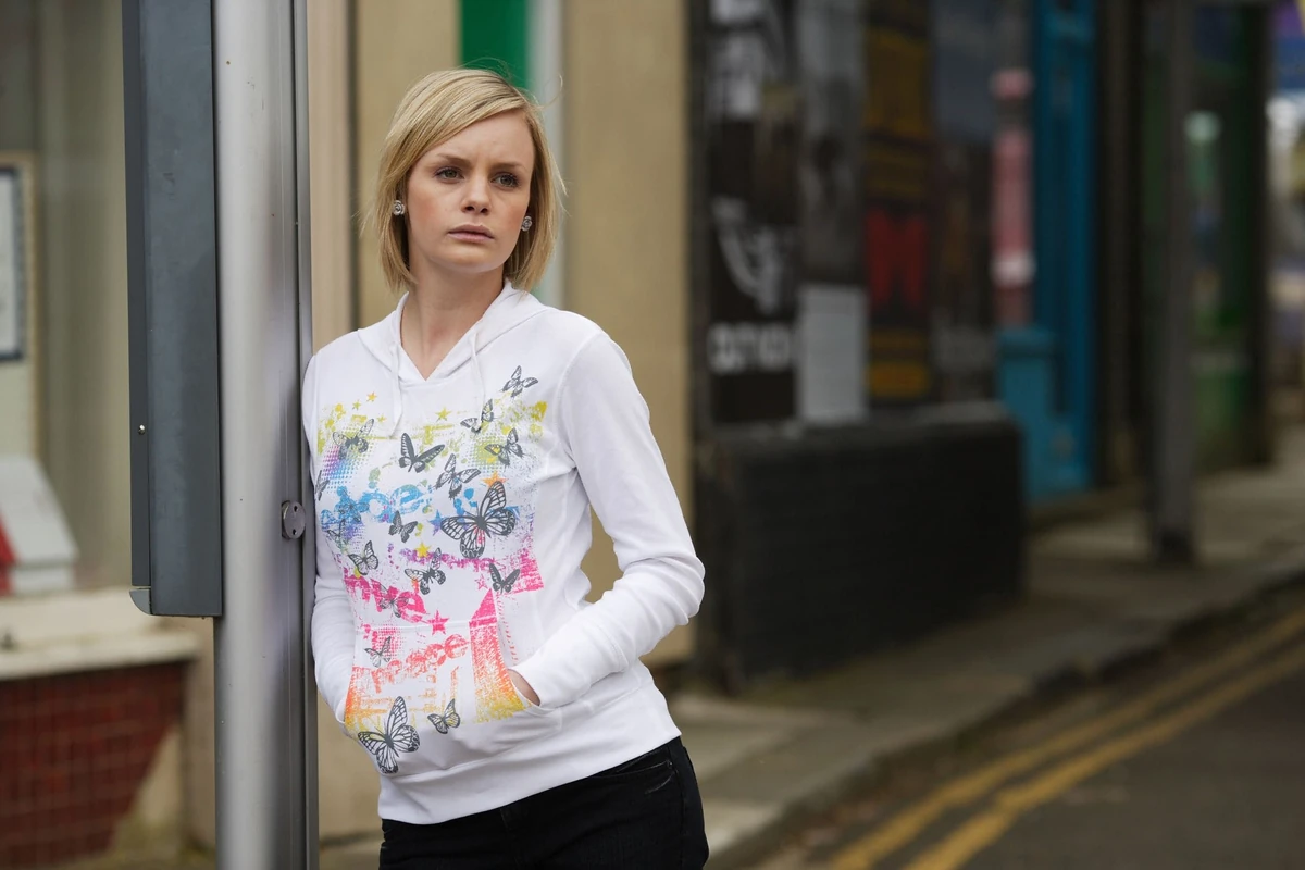 Danielle Jones - Gallery | EastEnders Wiki | Fandom