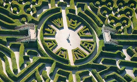 School Garden/Maze | Eastern European School of Magic Wiki | Fandom