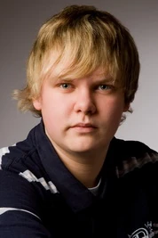 Gordon Gelderman | Edelsteintrilogie Wiki | Fandom