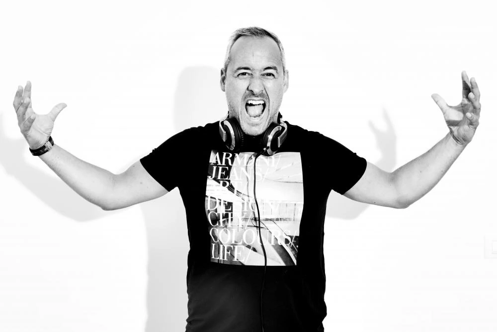 Dave Lambert | EDM Wiki | Fandom