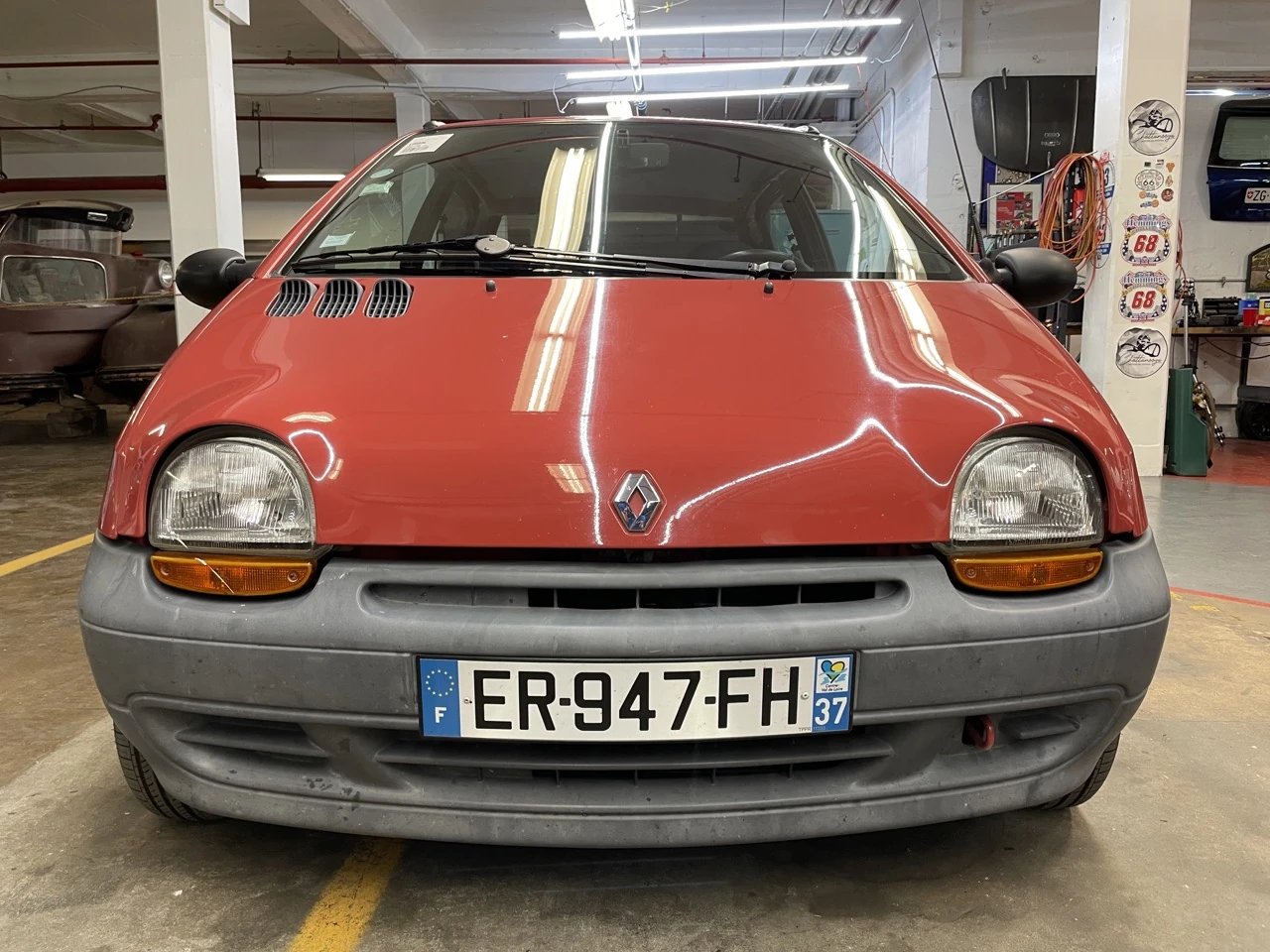 say hi to the twongi | Fandom