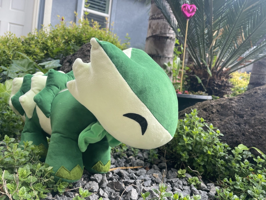 Clover Plush explores the great big world of a backyard (part one ...