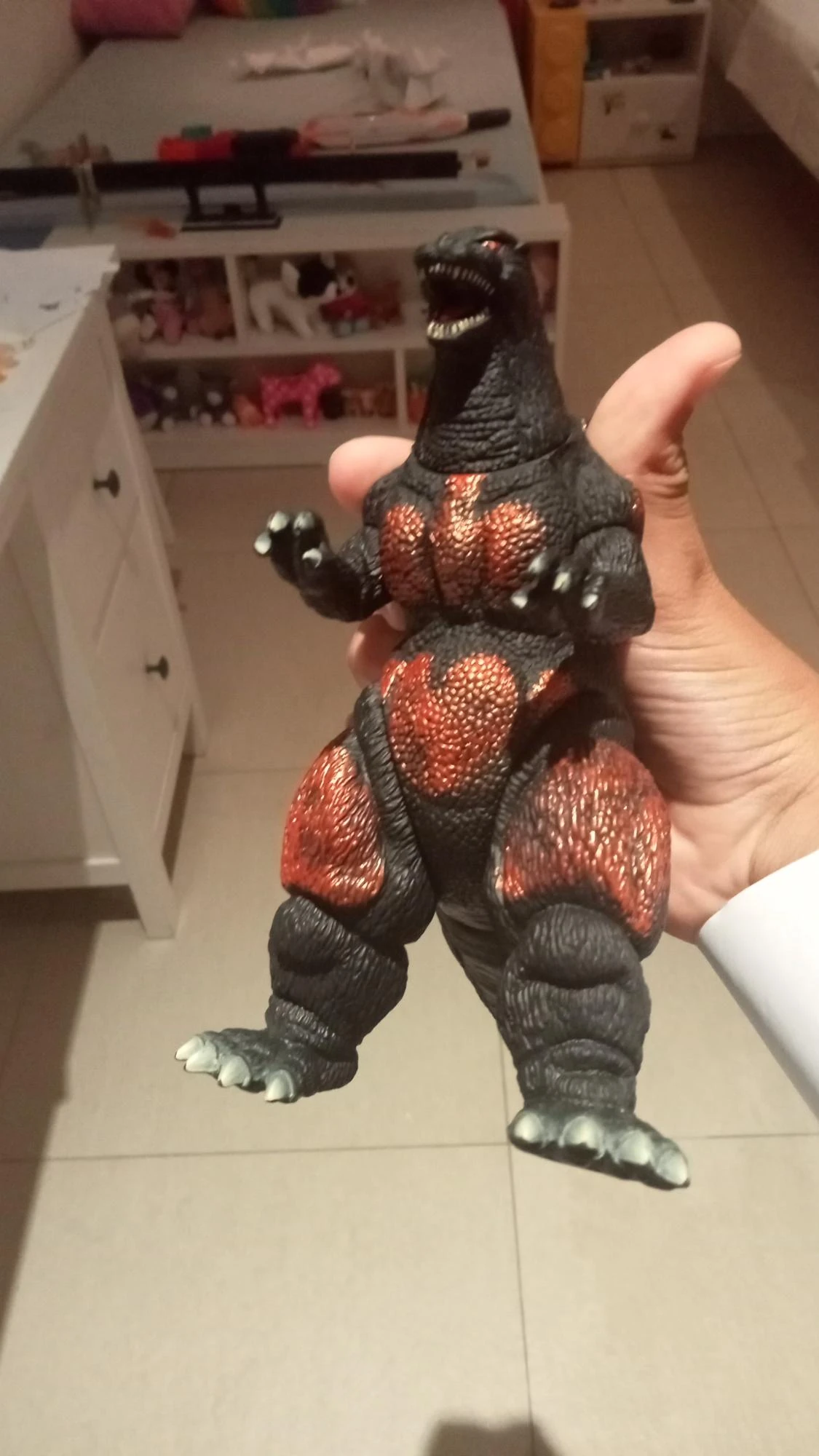 Why Is Godzilla not able tò Just shoot Little laser beams instrad of a ...