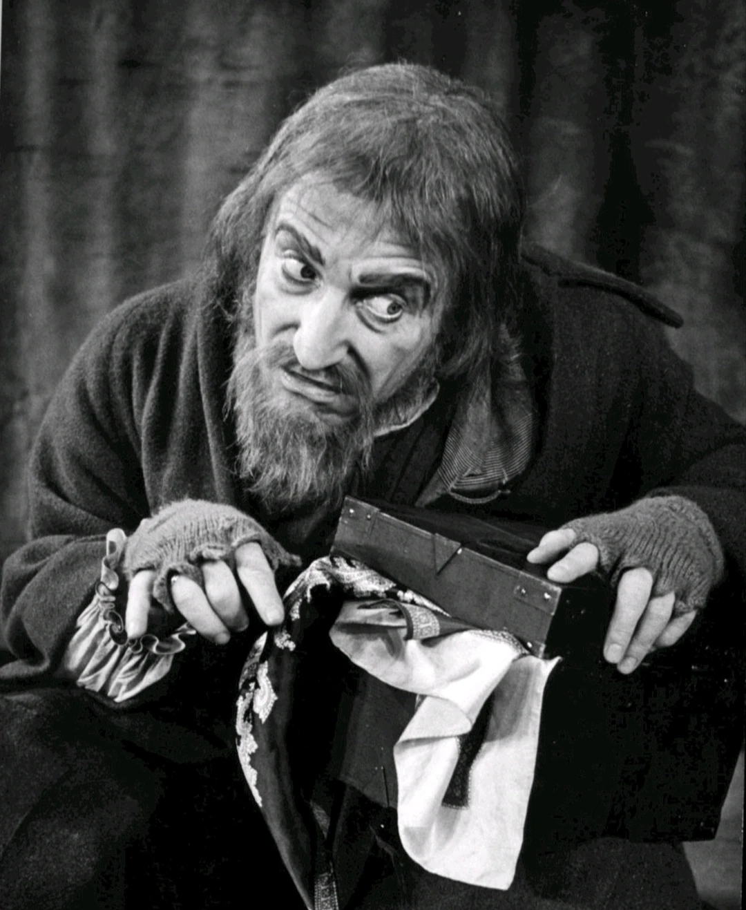 RIP Clive Revill (1930-2025) | Fandom