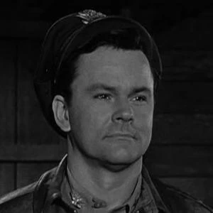 Robert E. Hogan | Ein Käfig voller Helden Wiki | Fandom