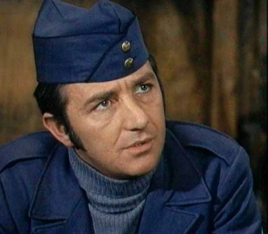 Peter Newkirk | Ein Käfig voller Helden Wiki | Fandom