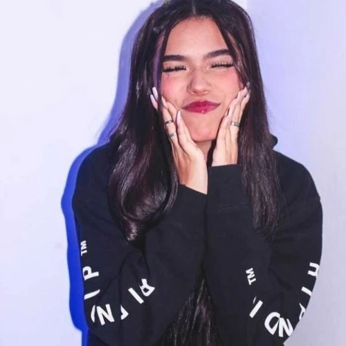 Isabella McBell | Elaia Wiki | Fandom