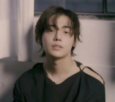 Ezra Kim | Elemental paracosm Wiki | Fandom