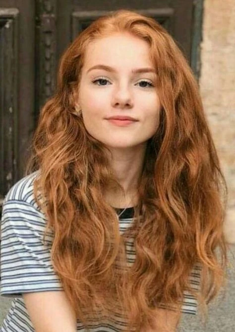 Daphne Moss | Elemental paracosm Wiki | Fandom