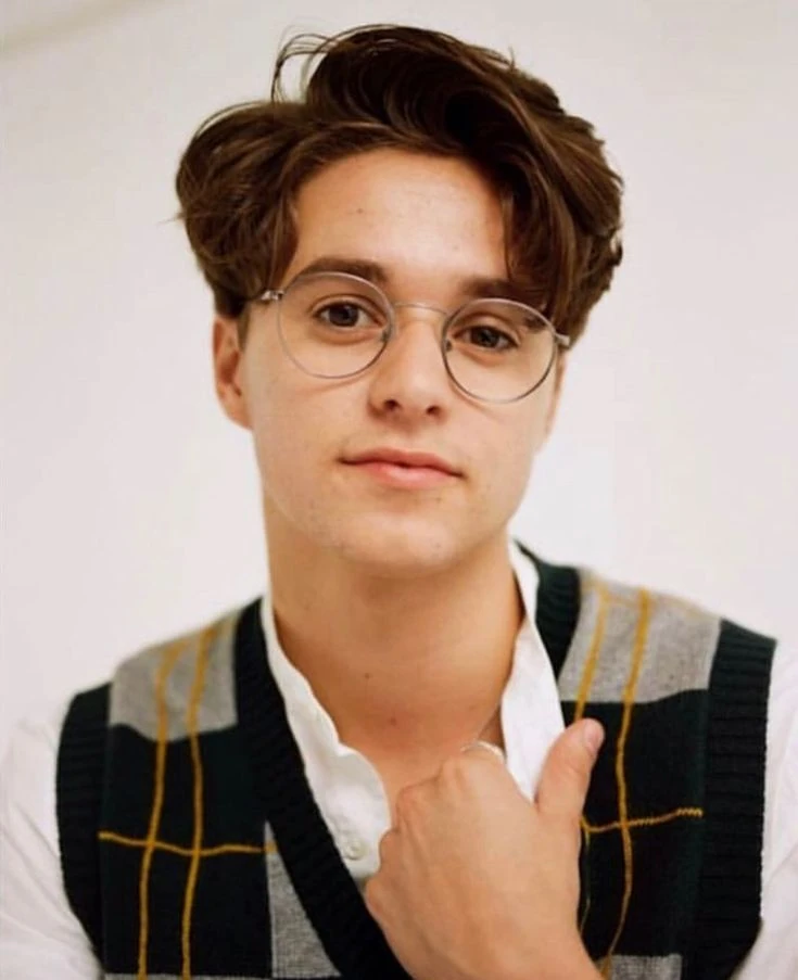 Hugo Watson | Elemental paracosm Wiki | Fandom