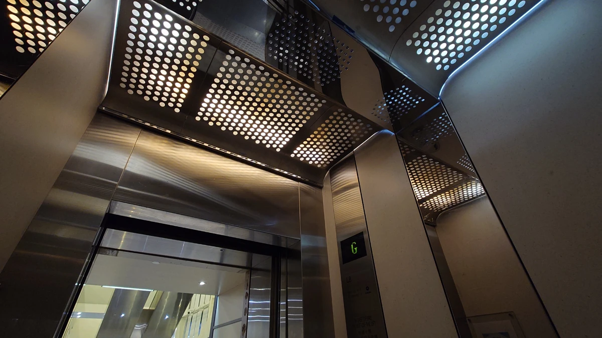 Schindler 300 P | Elevator Wiki | Fandom