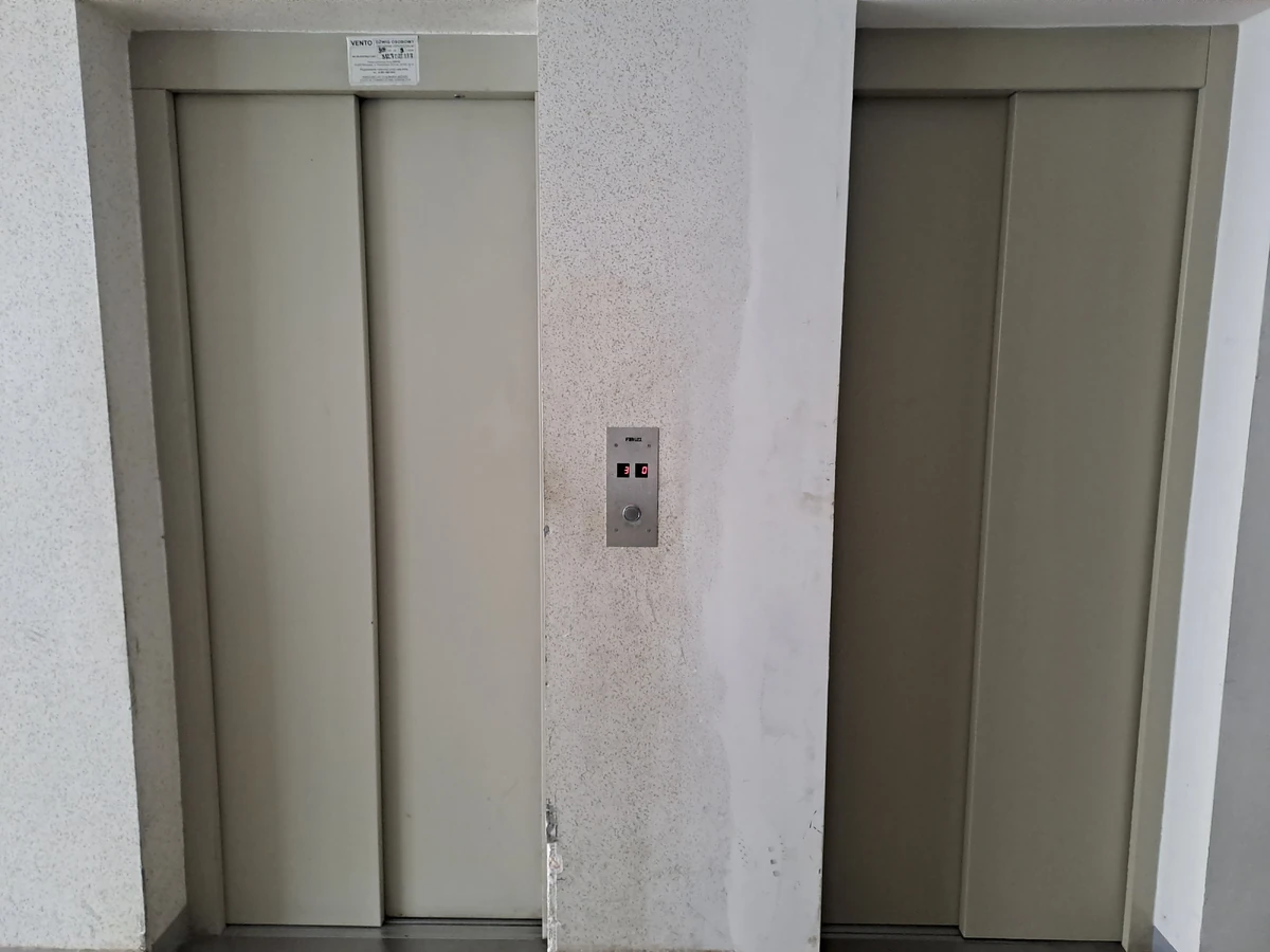 Aleja Tysiąclecia 151 kl.5 Warszawa | Elevatorwindy Wiki | Fandom