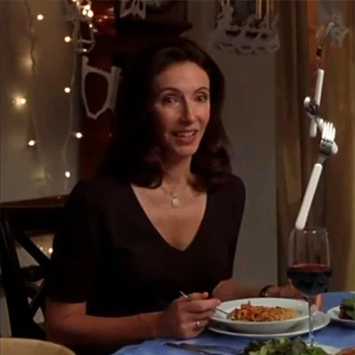 Emily Hobbs | Elf Wiki | Fandom