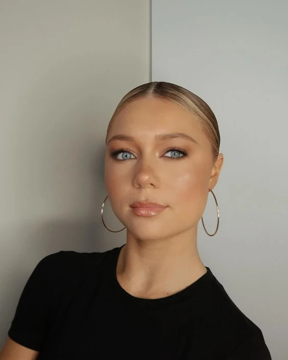 Hailey Bills | Elliana Walmsley Wiki | Fandom