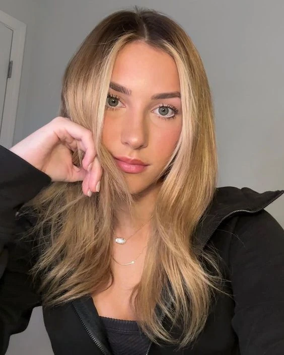 Katie Feeney | Elliana Walmsley Wiki | Fandom