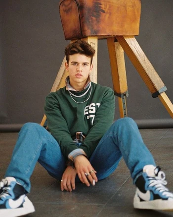 Sage Rosen | Elliana Walmsley Wiki | Fandom