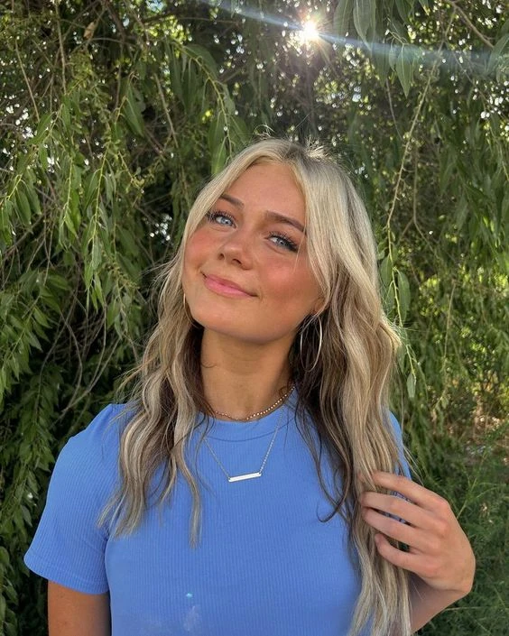 Hailey Bills | Elliana Walmsley Wiki | Fandom