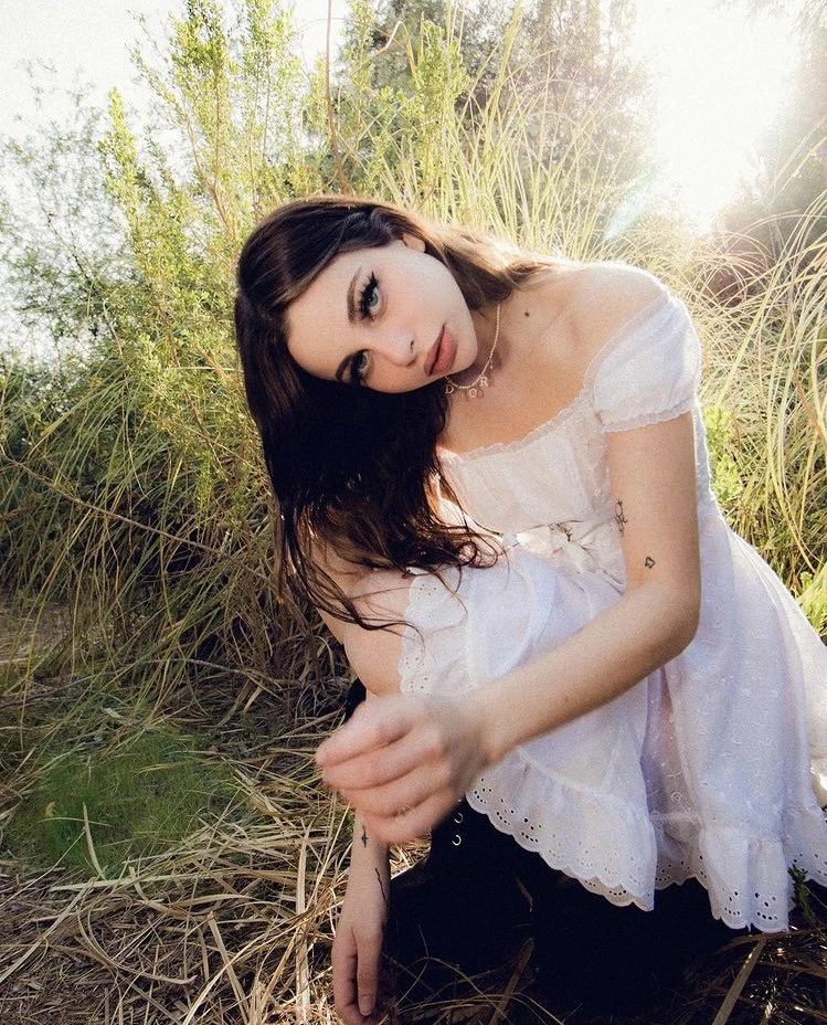 3/29/2021 Photoshoot | Ellise Wiki | Fandom