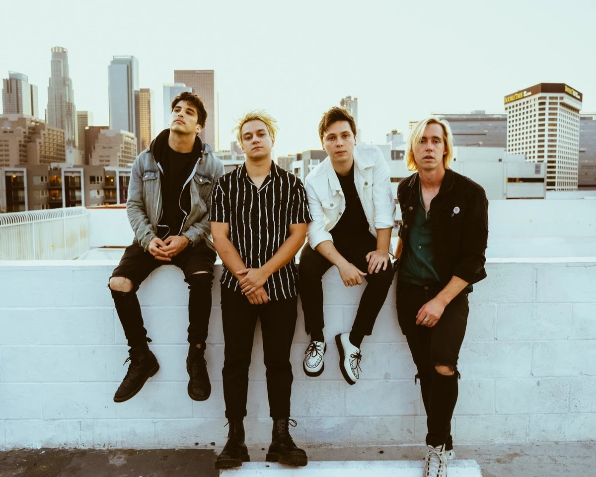 THE SOCIAL | Emblem3 Wiki | Fandom