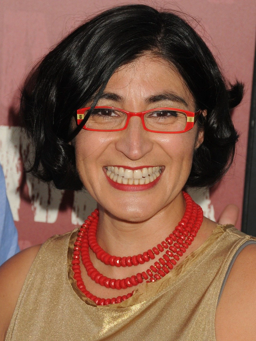 Negin Farsad | Emergence Wiki | Fandom