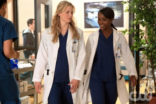 Emily and Cassandra | Emily Owens M.D. Wiki | Fandom