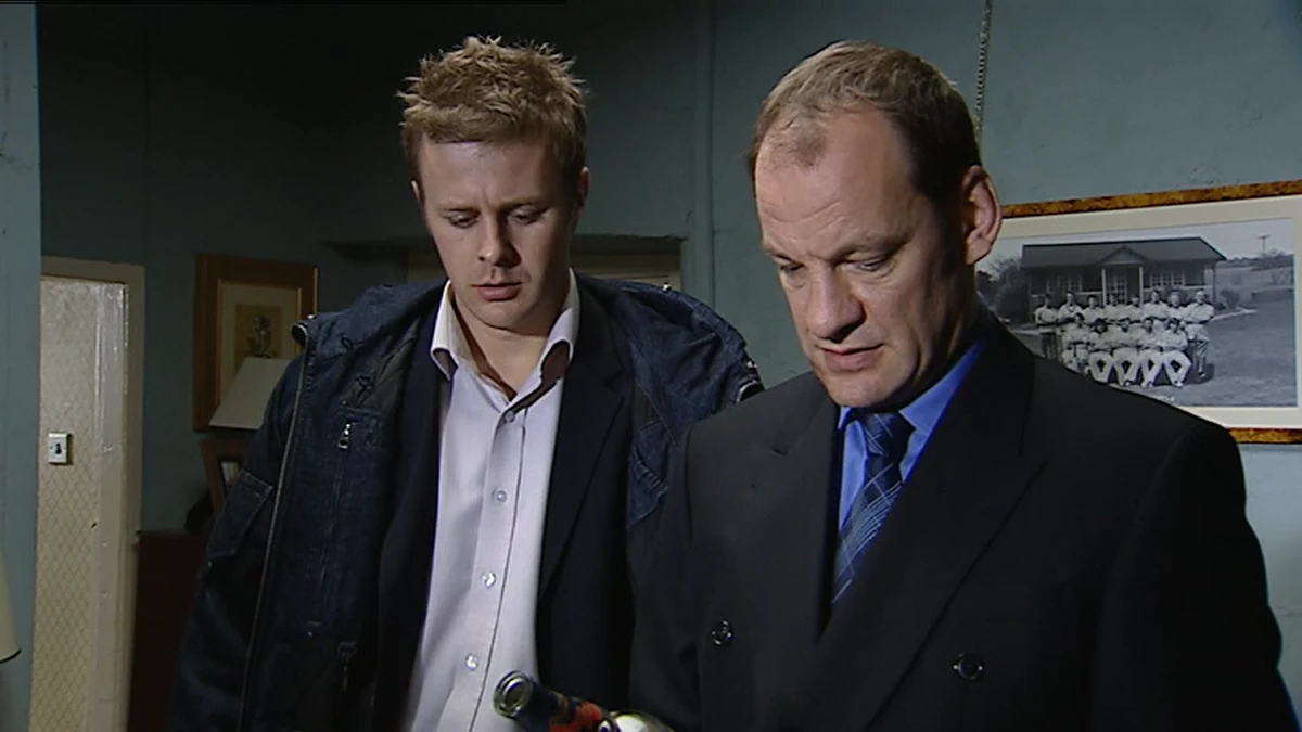 Episode 3942 (6th January 2005) | Emmerdale Wiki | Fandom