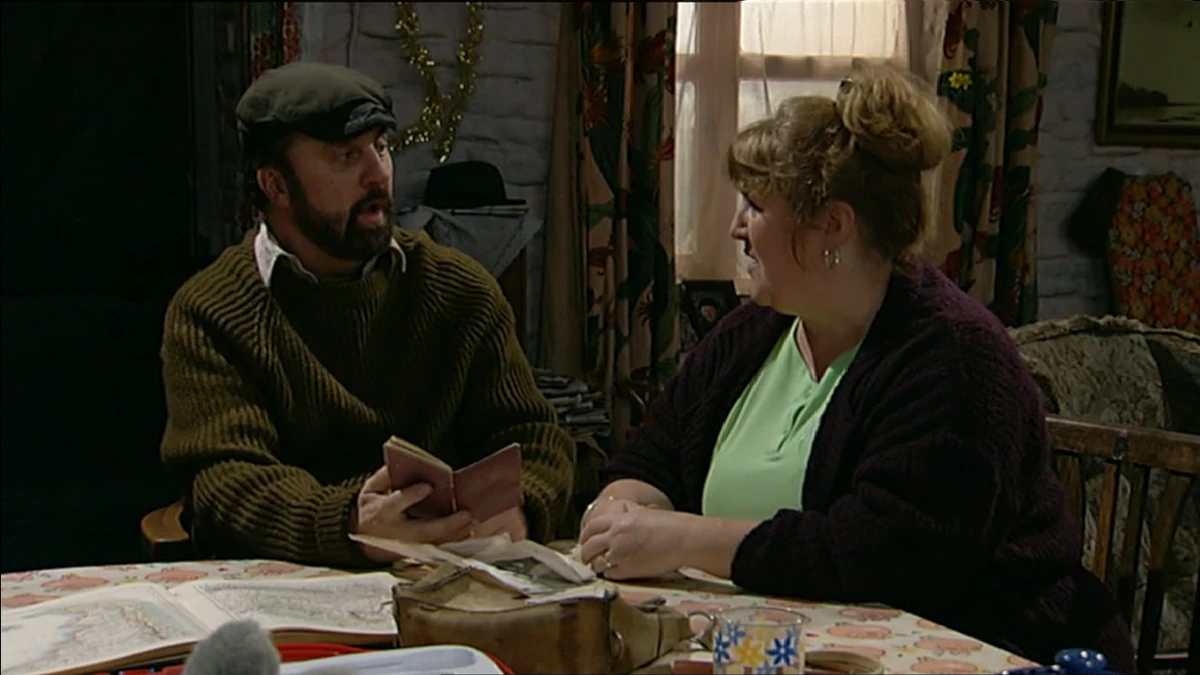 Episode 3341 (30th December 2002) | Emmerdale Wiki | Fandom