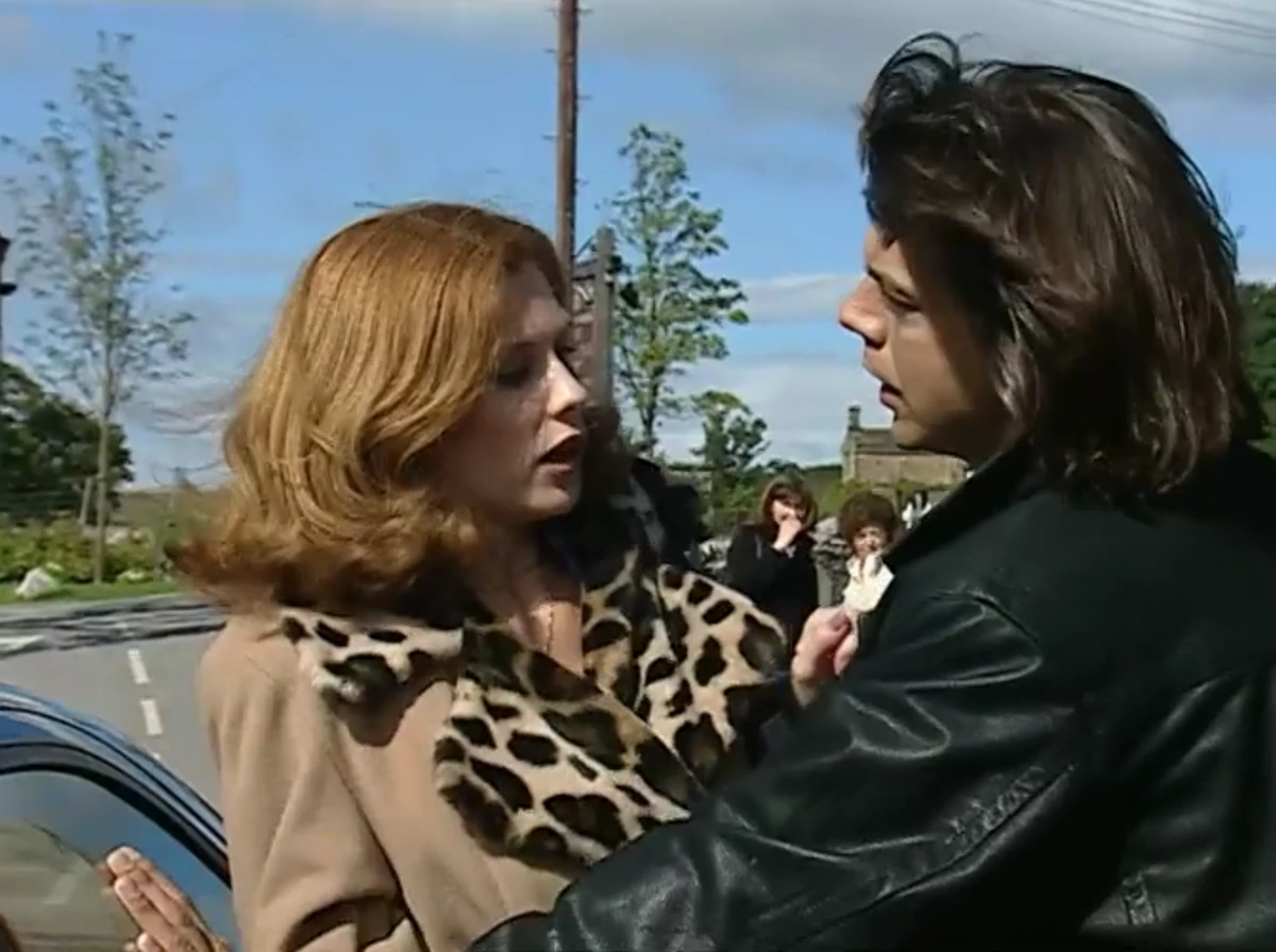 Episode 3029 (19th October 2001) | Emmerdale Wiki | Fandom