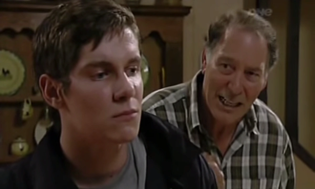 Episode 4113 (31st July 2005) | Emmerdale Wiki | Fandom