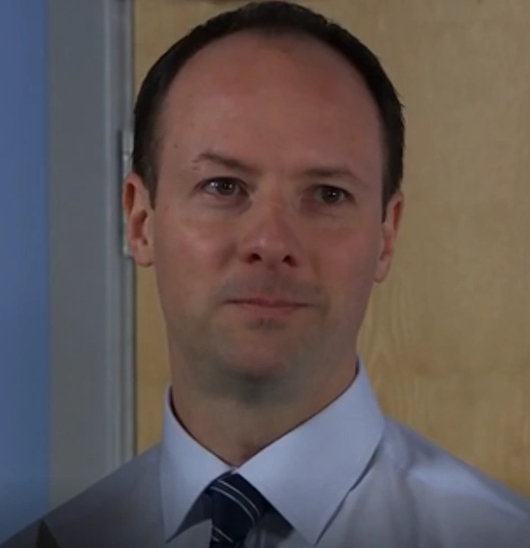 Doctor (Philip Buck) | Emmerdale Wiki | Fandom