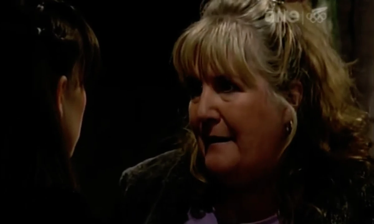 Episode 4194 (2nd November 2005) | Emmerdale Wiki | Fandom