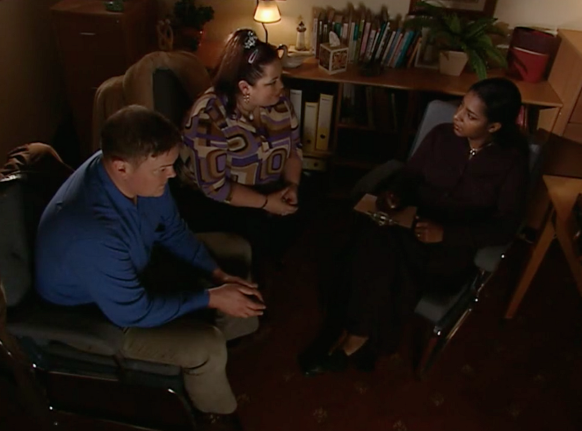 Episode 3051 (20th November 2001) | Emmerdale Wiki | Fandom Episode 3051 (20th November 2001) | Emmerdale Wiki | Fandom