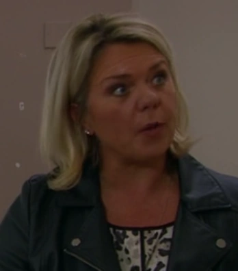 Carol (Episode 7974) | Emmerdale Wiki | Fandom