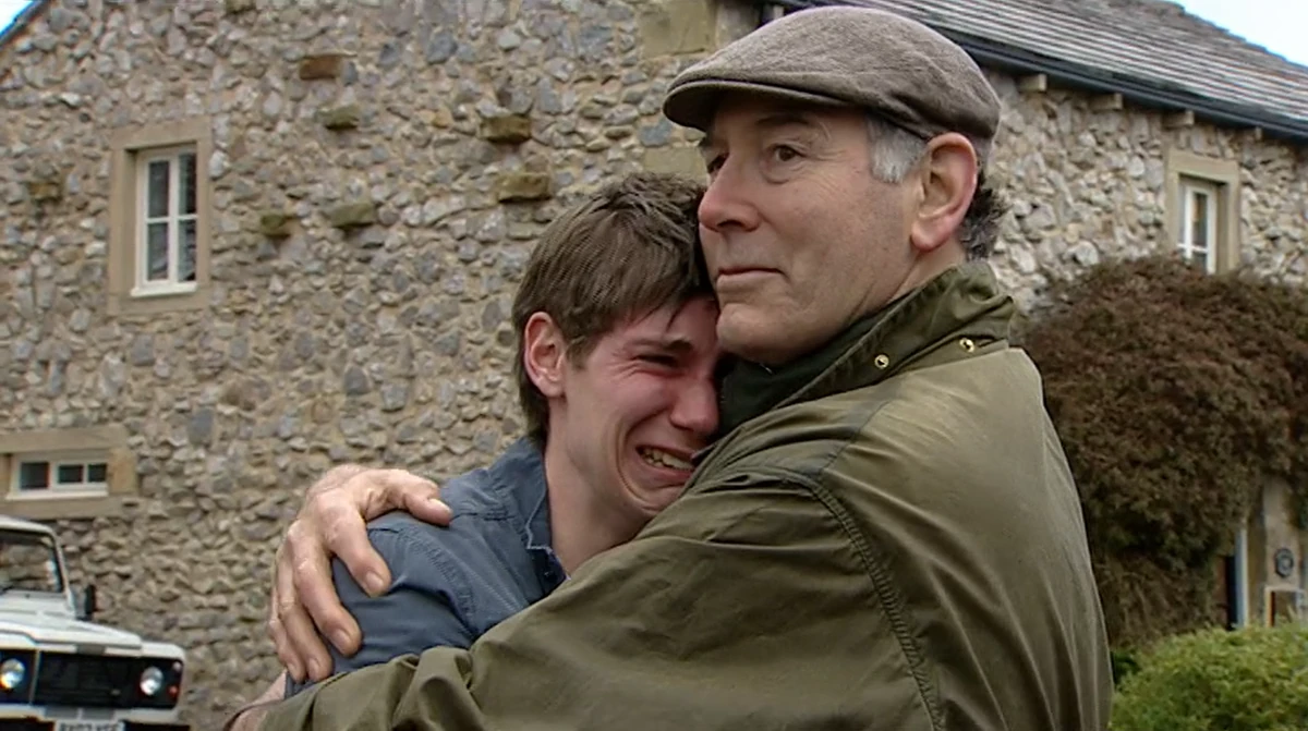 Episode 4047 (11th May 2005) | Emmerdale Wiki | Fandom