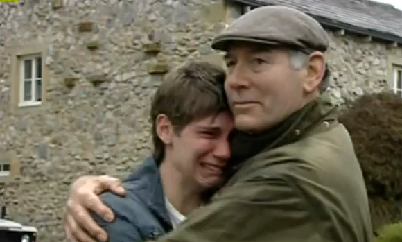 Episode 4047 (11th May 2005) | Emmerdale Wiki | Fandom